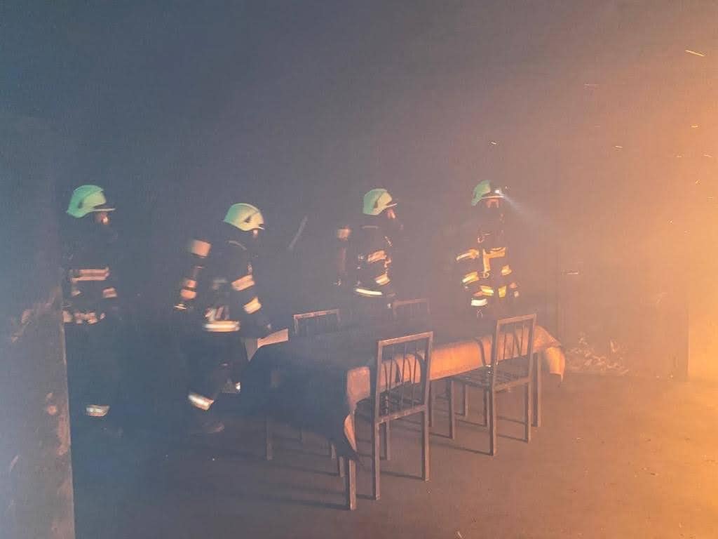 Heisses Training im Brandhaus - Feuerwehr Knutwil-Mauensee