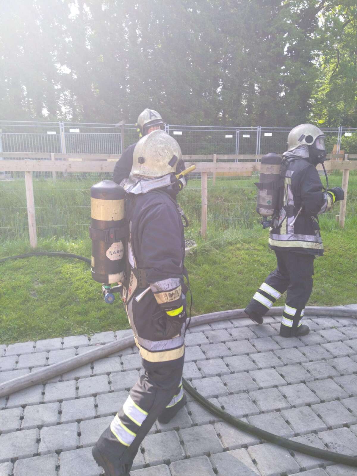 Heisses Training im Brandhaus - Feuerwehr Knutwil-Mauensee